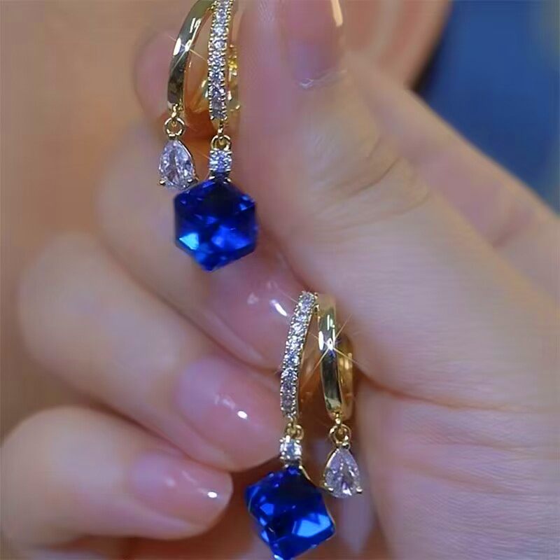 MJ06675 Sapphire Earing – ABC.OS